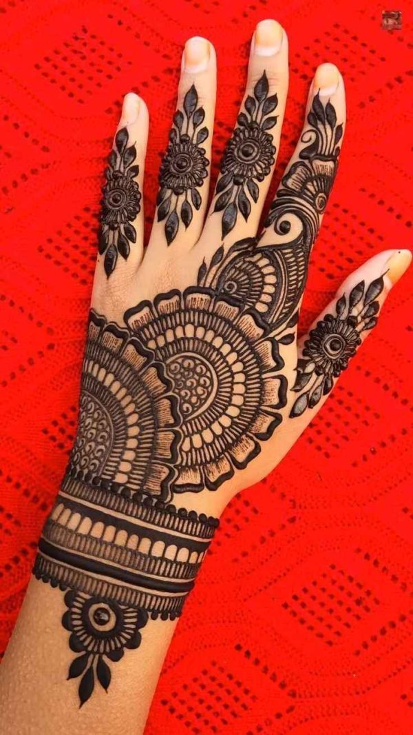 Unique Back hand Bridal Mehndi Design - Wedding Secrets