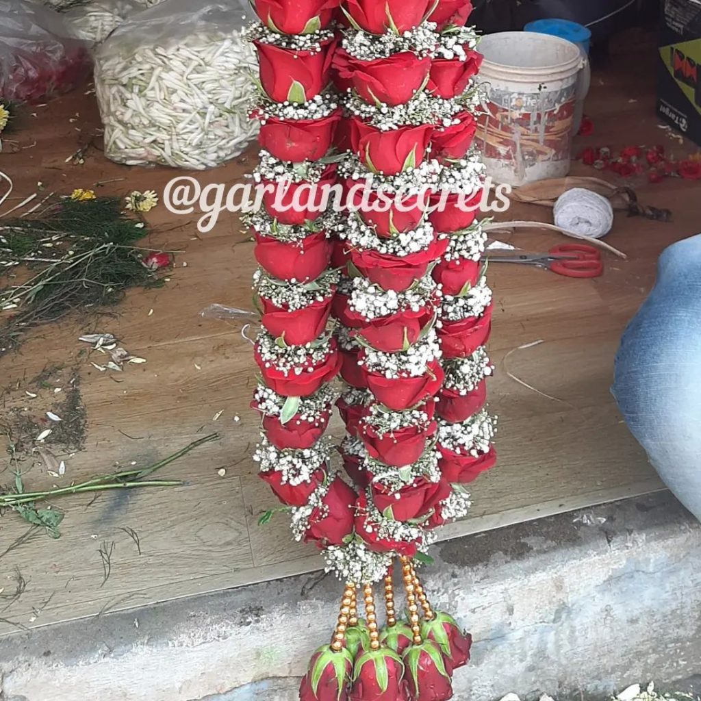 GS110 - Red Rose Wedding Garland - Wedding Secrets