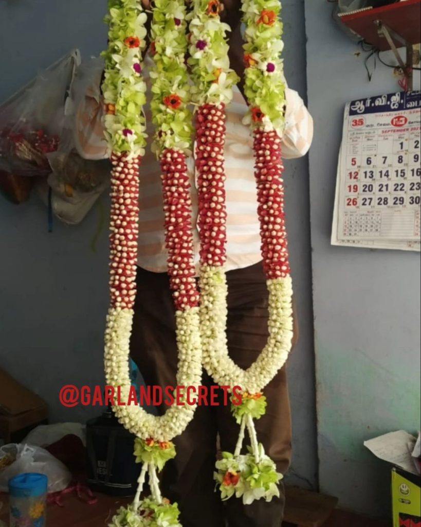 GS125 - Designer Wedding Garland - Wedding Secrets