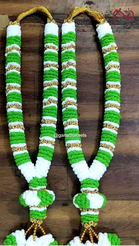 GS134 - Green Designer Wedding Garland - Wedding Secrets