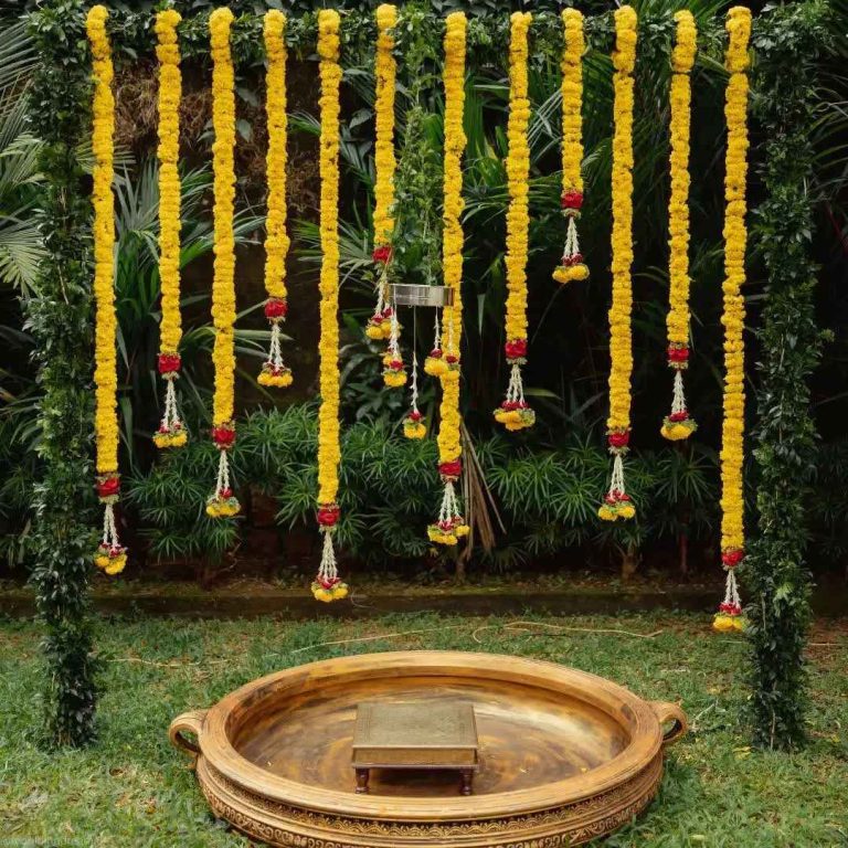 Unique Back hand Bridal Mehndi Design - Wedding Secrets