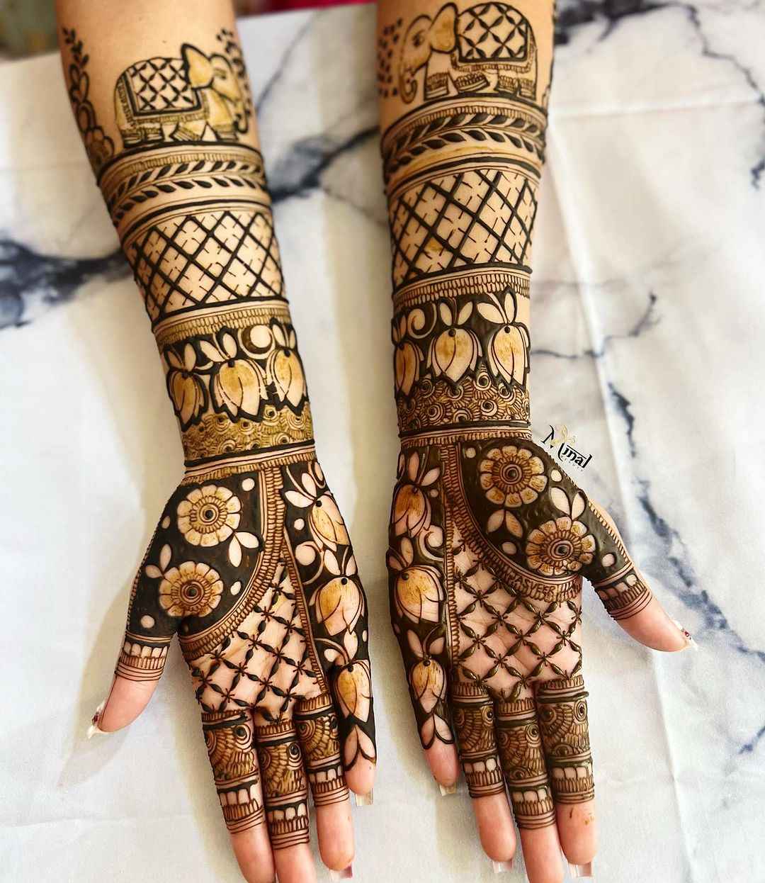 27 Lotus Bridal Mehndi Design for Front Hand - Wedding Secrets