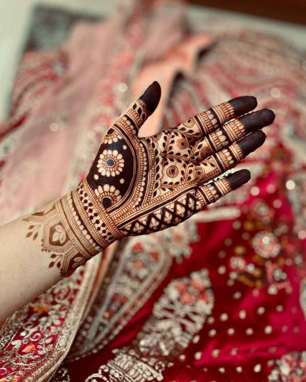 Top 27 Mehndi Designs For Front Hand - Wedding Secrets
