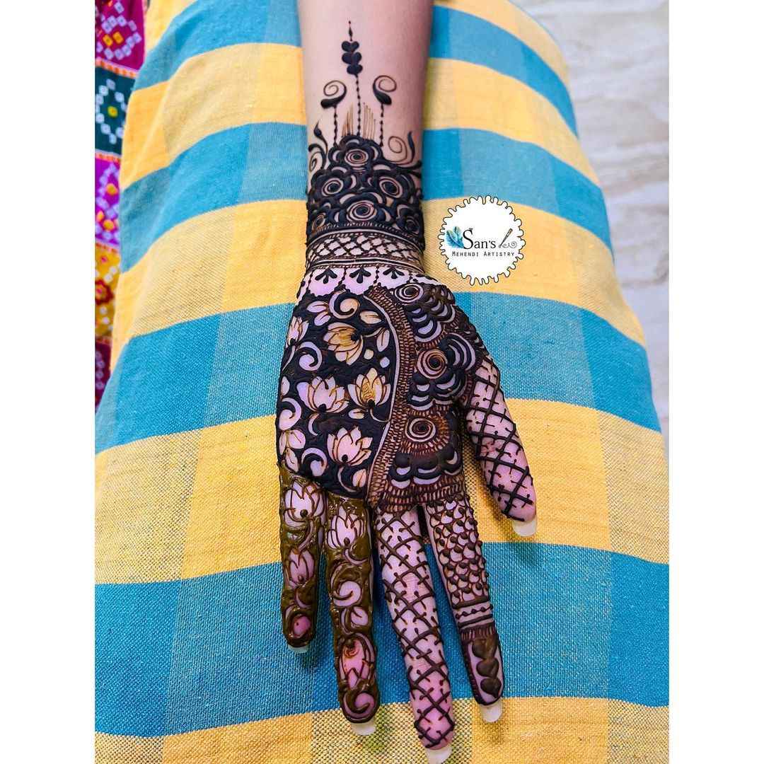 Top 27 Mehndi Designs For Front Hand - Wedding Secrets