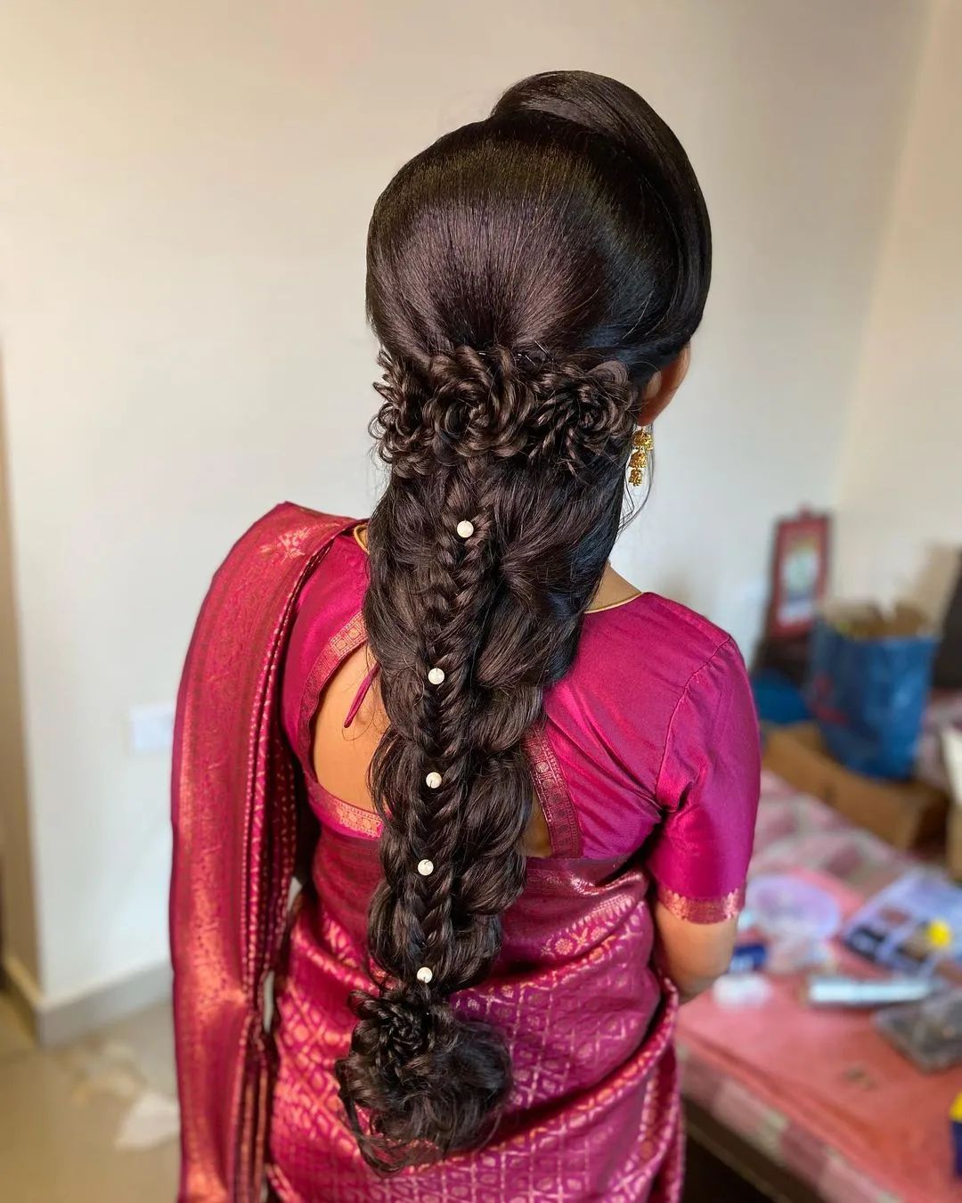 20+ Indian bridal hairstyles for reception night! - Wedding Secrets
